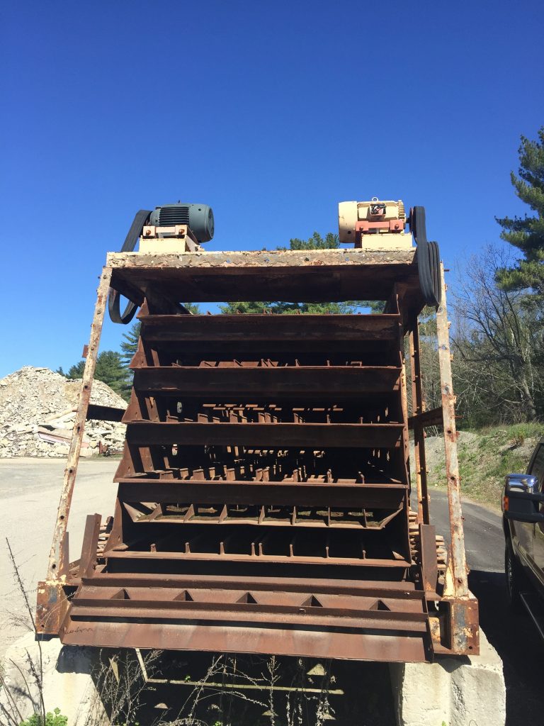 APS #B005 – H&B 6 Ton SM230 Tower/Deister Screen Deck – Asphalt ...