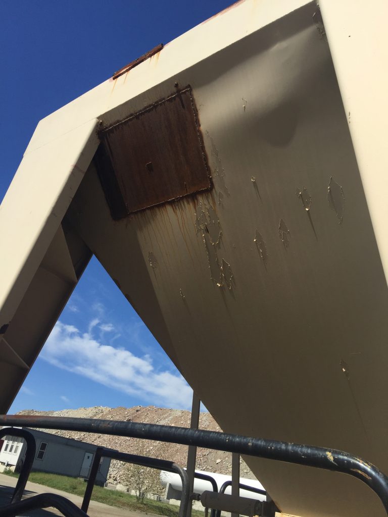 APS #B005 – H&B 6 Ton SM230 Tower/Deister Screen Deck – Asphalt ...